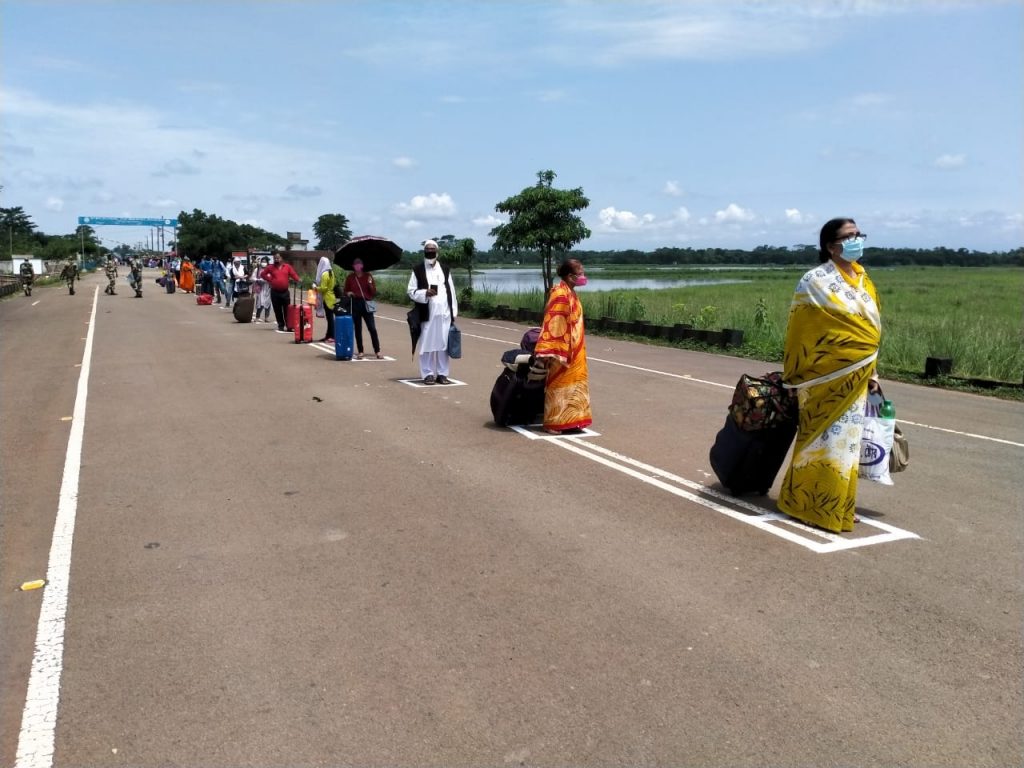 Vande Bharat : 79 returns to India via Sutarkandi border in First phase ...