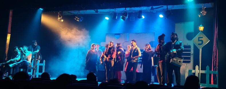 Play Review: Platform No. 5, An Ambitious Concept by Sabuj Sangskritik ...